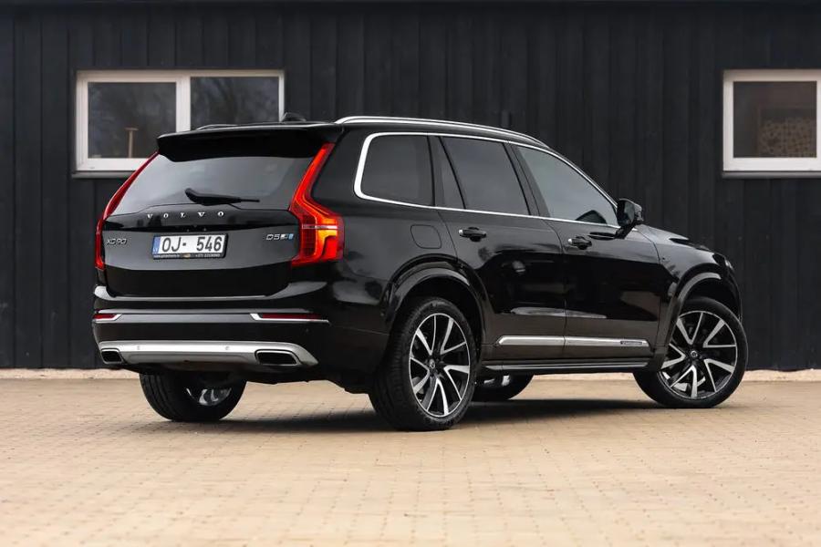 Melns Volvo XC90 2017 Jelgava, ar dzinēja tilpumu 2.00 L un nobraukumu 257 tūkst. km par 27900 €, foto 6 vietnē AUTOMOTO.COM.LV
