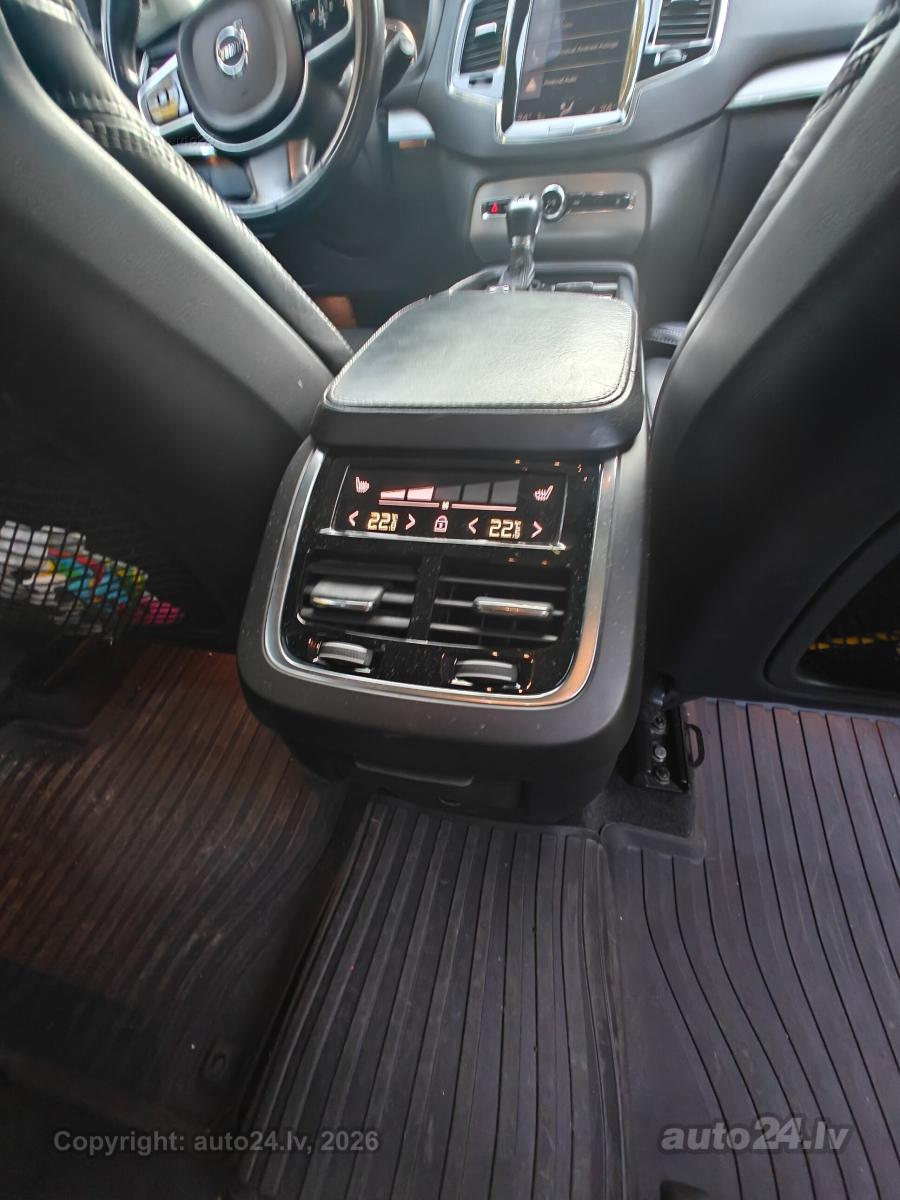 Melns Volvo XC90 2017 Tallina, ar dzinēja tilpumu 2.00 L un nobraukumu 216 tūkst. km par 27000 €, foto 13 vietnē AUTOMOTO.COM.LV