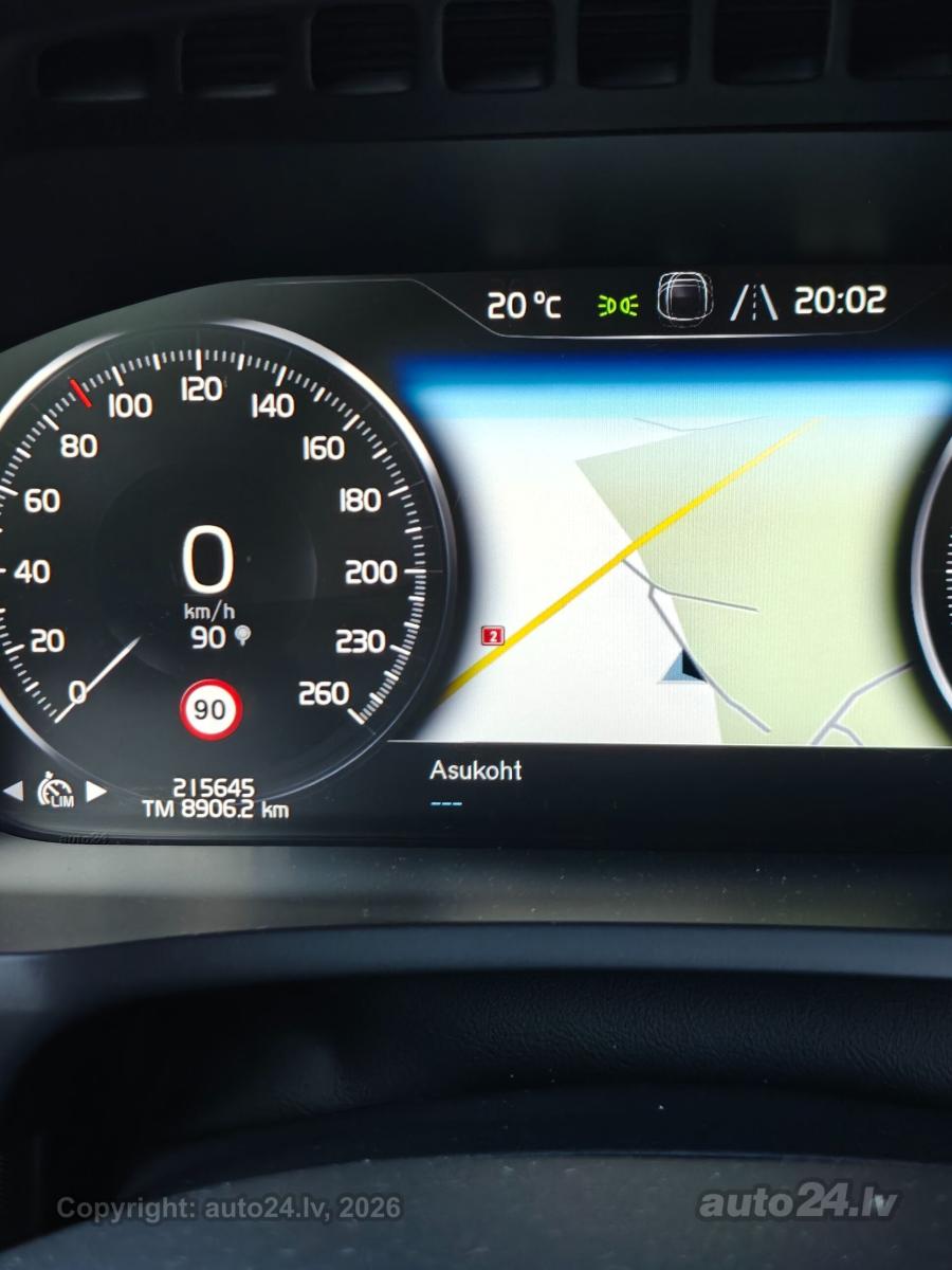 Melns Volvo XC90 2017 Tallina, ar dzinēja tilpumu 2.00 L un nobraukumu 216 tūkst. km par 27000 €, foto 20 vietnē AUTOMOTO.COM.LV