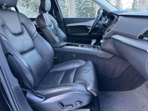 Black Volvo XC90 2017 in Kaunas, with an engine capacity of 2.00 L and mileage of 220 thousand km for 23900 €, photo 12 on AUTOMOTO.COM.LV