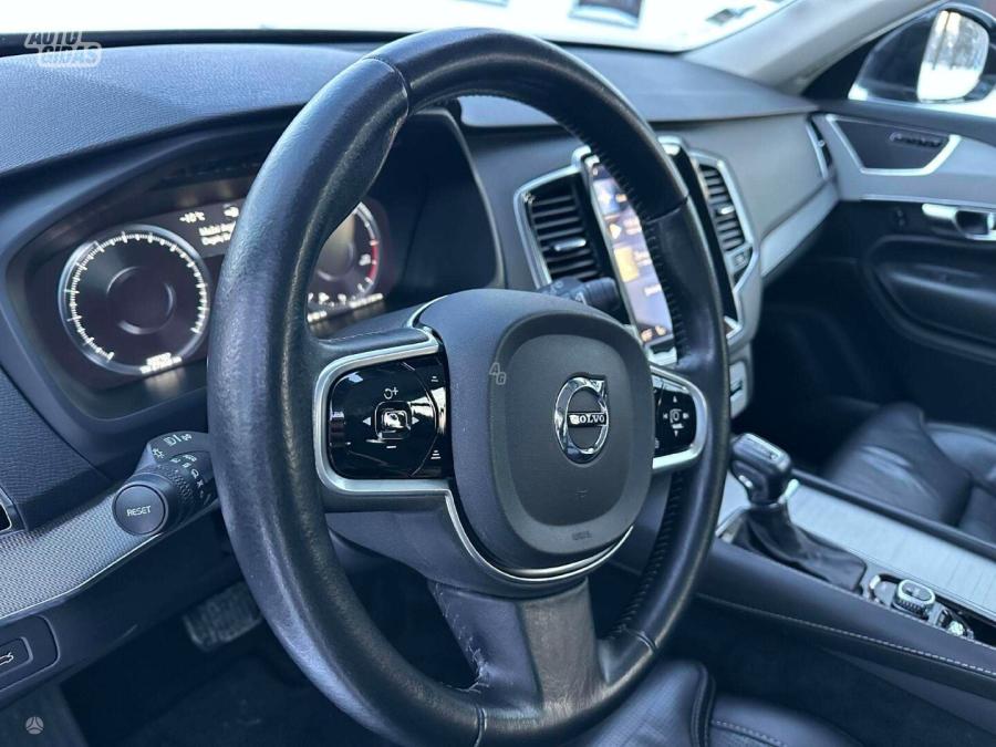 Black Volvo XC90 2017 in Kaunas, with an engine capacity of 2.00 L and mileage of 220 thousand km for 23900 €, photo 20 on AUTOMOTO.COM.LV
