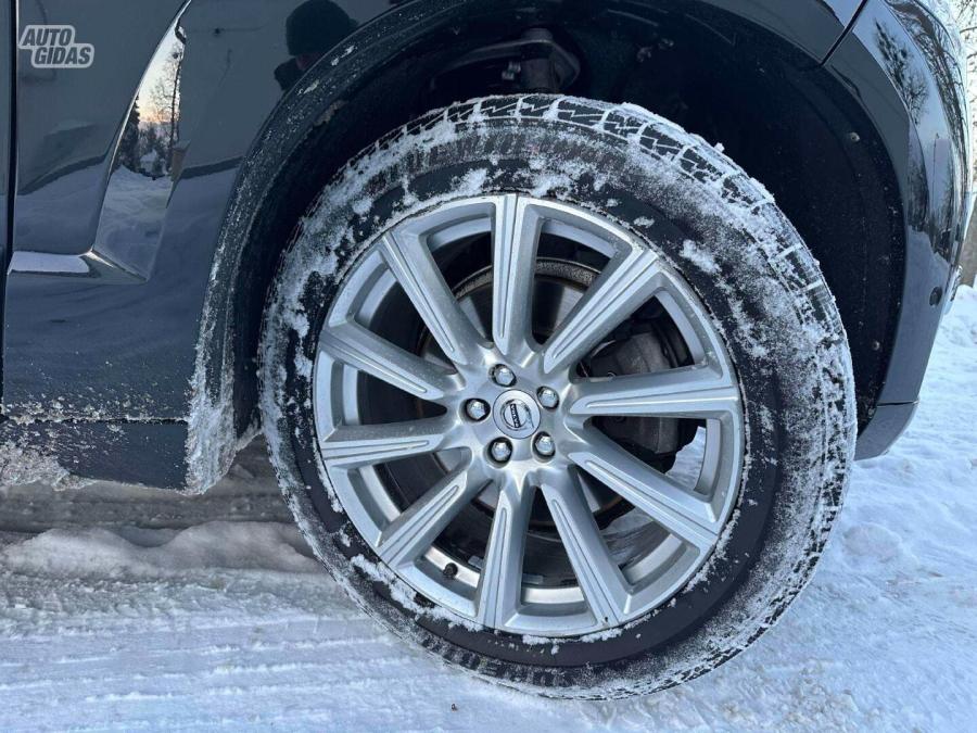 Black Volvo XC90 2017 in Kaunas, with an engine capacity of 2.00 L and mileage of 220 thousand km for 23900 €, photo 24 on AUTOMOTO.COM.LV