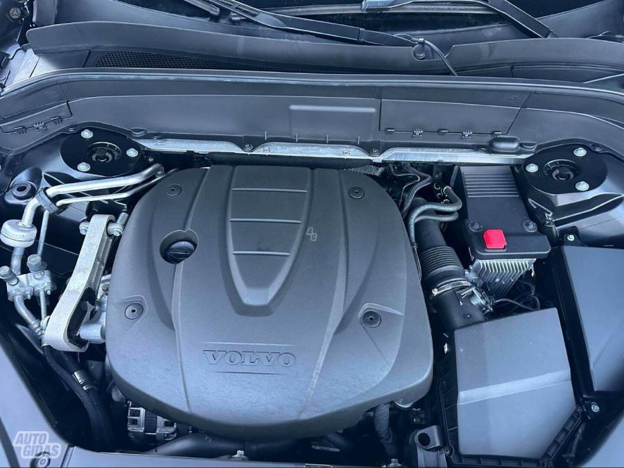 Black Volvo XC90 2017 in Kaunas, with an engine capacity of 2.00 L and mileage of 220 thousand km for 23900 €, photo 25 on AUTOMOTO.COM.LV