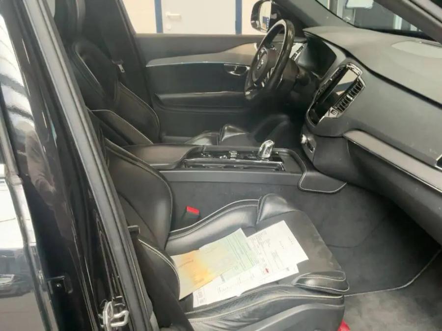 Melns Volvo XC90 2017 Rīga, ar dzinēja tilpumu 2.00 L un nobraukumu 223 tūkst. km par 21900 €, foto 11 vietnē AUTOMOTO.COM.LV