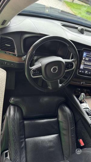 Black Volvo XC90 2017 in Telschi, with an engine capacity of 1.97 L and mileage of 225 thousand km for 21900 €, photo 7 on AUTOMOTO.COM.LV