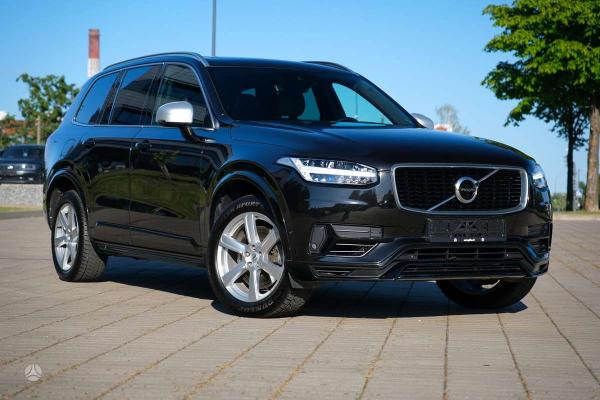 Black Volvo XC90 2017 in Kaunas, with an engine capacity of 2.00 L and mileage of 221 thousand km for 22900 €, photo 4 on AUTOMOTO.COM.LV
