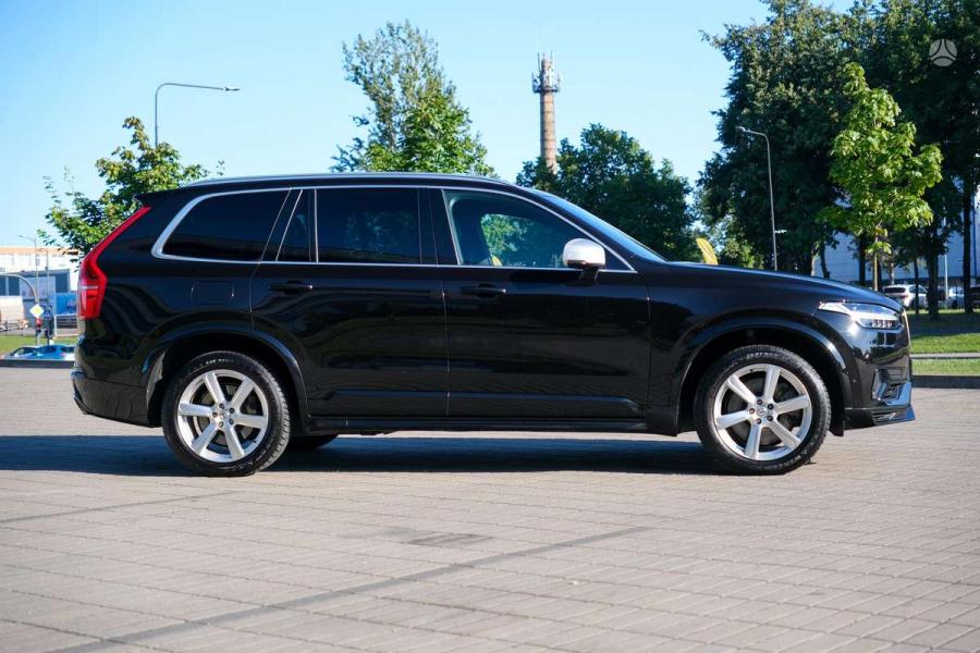 Melns Volvo XC90 2017 Kauņa, ar dzinēja tilpumu 2.00 L un nobraukumu 221 tūkst. km par 22900 €, foto 10 vietnē AUTOMOTO.COM.LV