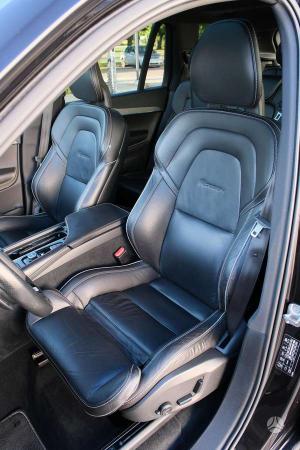 Melns Volvo XC90 2017 Kauņa, ar dzinēja tilpumu 2.00 L un nobraukumu 221 tūkst. km par 22900 €, foto 20 vietnē AUTOMOTO.COM.LV