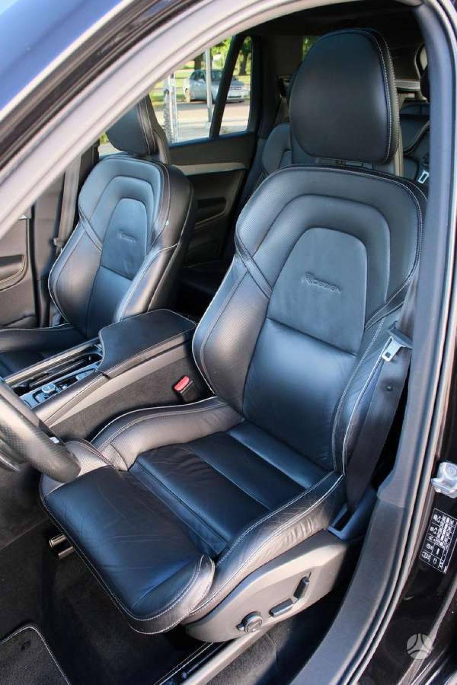 Melns Volvo XC90 2017 Kauņa, ar dzinēja tilpumu 2.00 L un nobraukumu 221 tūkst. km par 22900 €, foto 20 vietnē AUTOMOTO.COM.LV