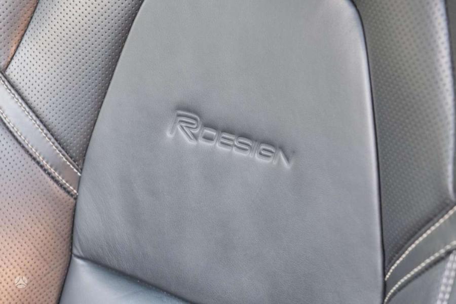 Melns Volvo XC90 2017 Kauņa, ar dzinēja tilpumu 2.00 L un nobraukumu 221 tūkst. km par 22900 €, foto 22 vietnē AUTOMOTO.COM.LV