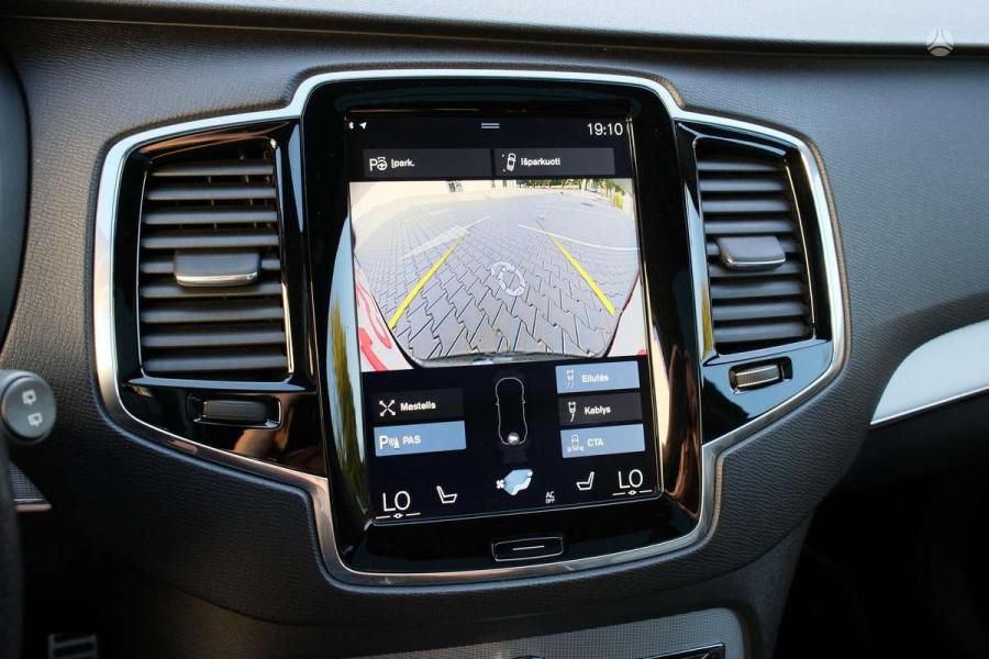 Melns Volvo XC90 2017 Kauņa, ar dzinēja tilpumu 2.00 L un nobraukumu 221 tūkst. km par 22900 €, foto 34 vietnē AUTOMOTO.COM.LV