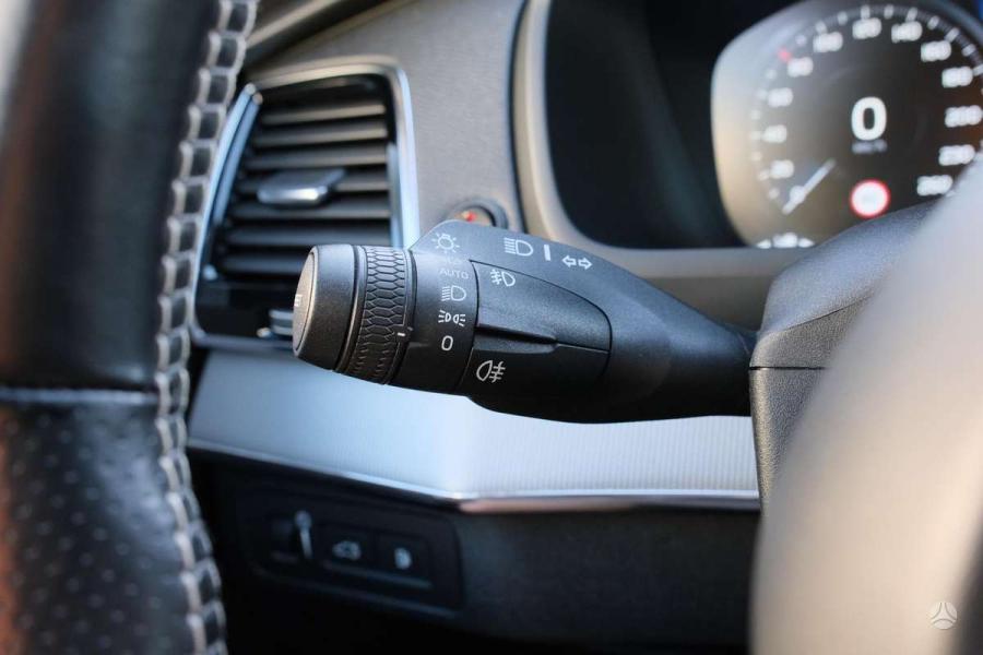 Melns Volvo XC90 2017 Kauņa, ar dzinēja tilpumu 2.00 L un nobraukumu 221 tūkst. km par 22900 €, foto 41 vietnē AUTOMOTO.COM.LV