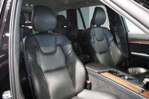 Melns Volvo XC90 2017 Viļņa, ar dzinēja tilpumu 1.97 L un nobraukumu 189 tūkst. km par 27900 €, foto 12 vietnē AUTOMOTO.COM.LV