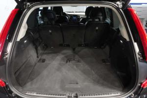 Melns Volvo XC90 2017 Viļņa, ar dzinēja tilpumu 1.97 L un nobraukumu 189 tūkst. km par 27900 €, foto 15 vietnē AUTOMOTO.COM.LV