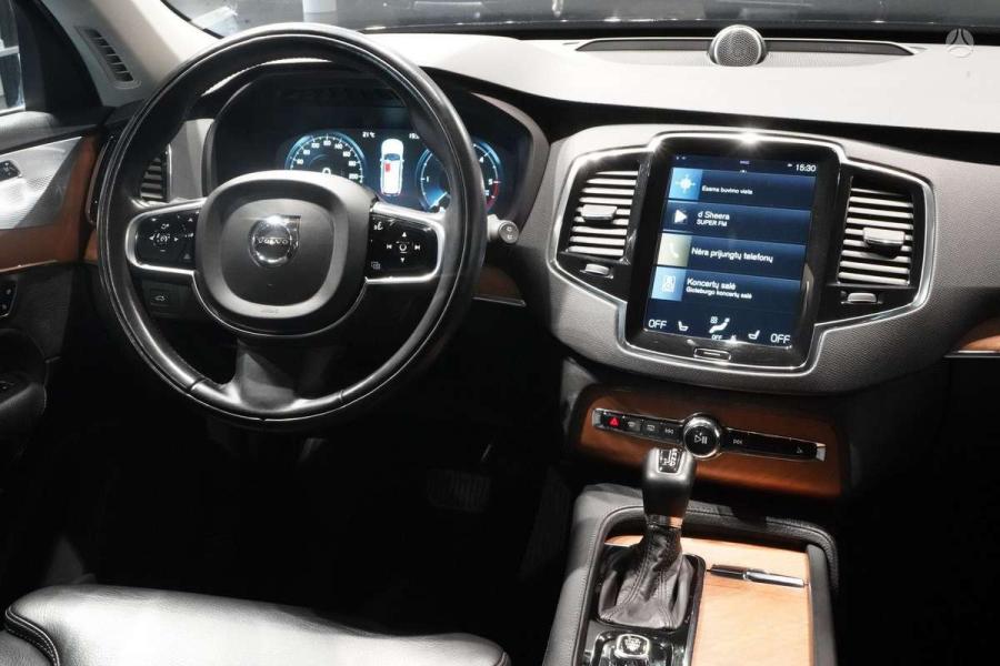 Melns Volvo XC90 2017 Viļņa, ar dzinēja tilpumu 1.97 L un nobraukumu 189 tūkst. km par 27900 €, foto 18 vietnē AUTOMOTO.COM.LV