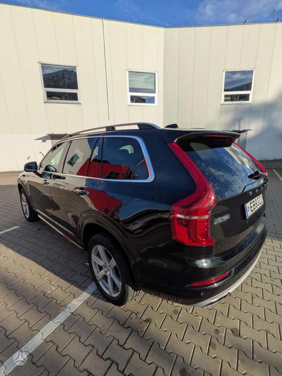 Melns Volvo XC90 2017 Viļņa, ar dzinēja tilpumu 1.97 L un nobraukumu 244 tūkst. km par 22300 €, foto 4 vietnē AUTOMOTO.COM.LV