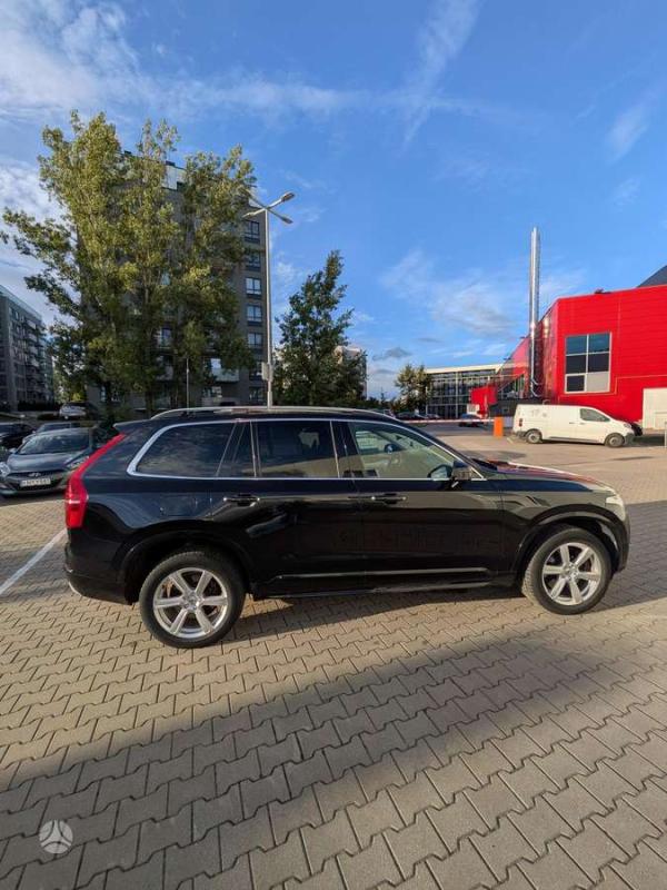 Black Volvo XC90 2017 in Vilnius, with an engine capacity of 1.97 L and mileage of 244 thousand km for 22300 €, photo 7 on AUTOMOTO.COM.LV