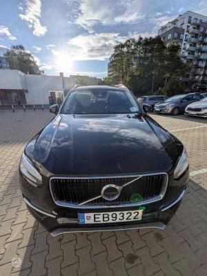 Melns Volvo XC90 2017 Viļņa, ar dzinēja tilpumu 1.97 L un nobraukumu 244 tūkst. km par 22300 €, foto 9 vietnē AUTOMOTO.COM.LV