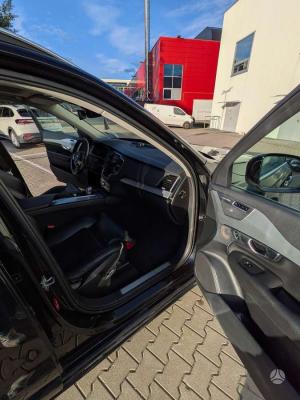 Melns Volvo XC90 2017 Viļņa, ar dzinēja tilpumu 1.97 L un nobraukumu 244 tūkst. km par 22300 €, foto 12 vietnē AUTOMOTO.COM.LV