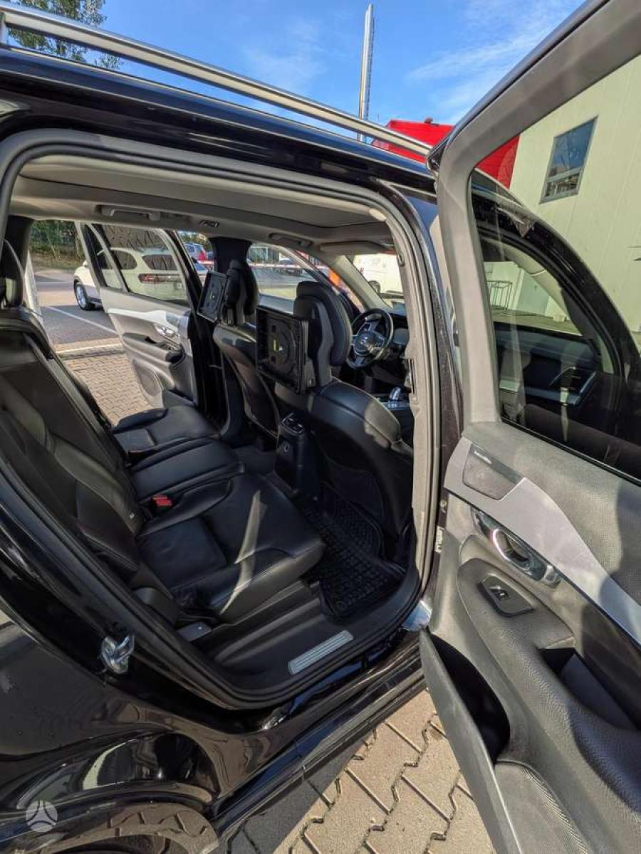 Melns Volvo XC90 2017 Viļņa, ar dzinēja tilpumu 1.97 L un nobraukumu 244 tūkst. km par 22300 €, foto 14 vietnē AUTOMOTO.COM.LV