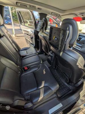 Melns Volvo XC90 2017 Viļņa, ar dzinēja tilpumu 1.97 L un nobraukumu 244 tūkst. km par 22300 €, foto 15 vietnē AUTOMOTO.COM.LV