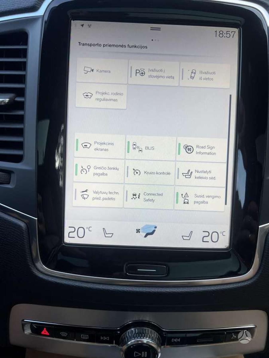 Black Volvo XC90 2017 in Vilnius, with an engine capacity of 1.97 L and mileage of 160 thousand km for 20900 €, photo 19 on AUTOMOTO.COM.LV