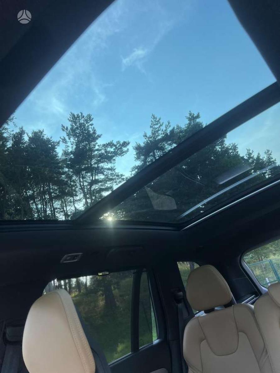 Black Volvo XC90 2017 in Vilnius, with an engine capacity of 1.97 L and mileage of 160 thousand km for 20900 €, photo 23 on AUTOMOTO.COM.LV