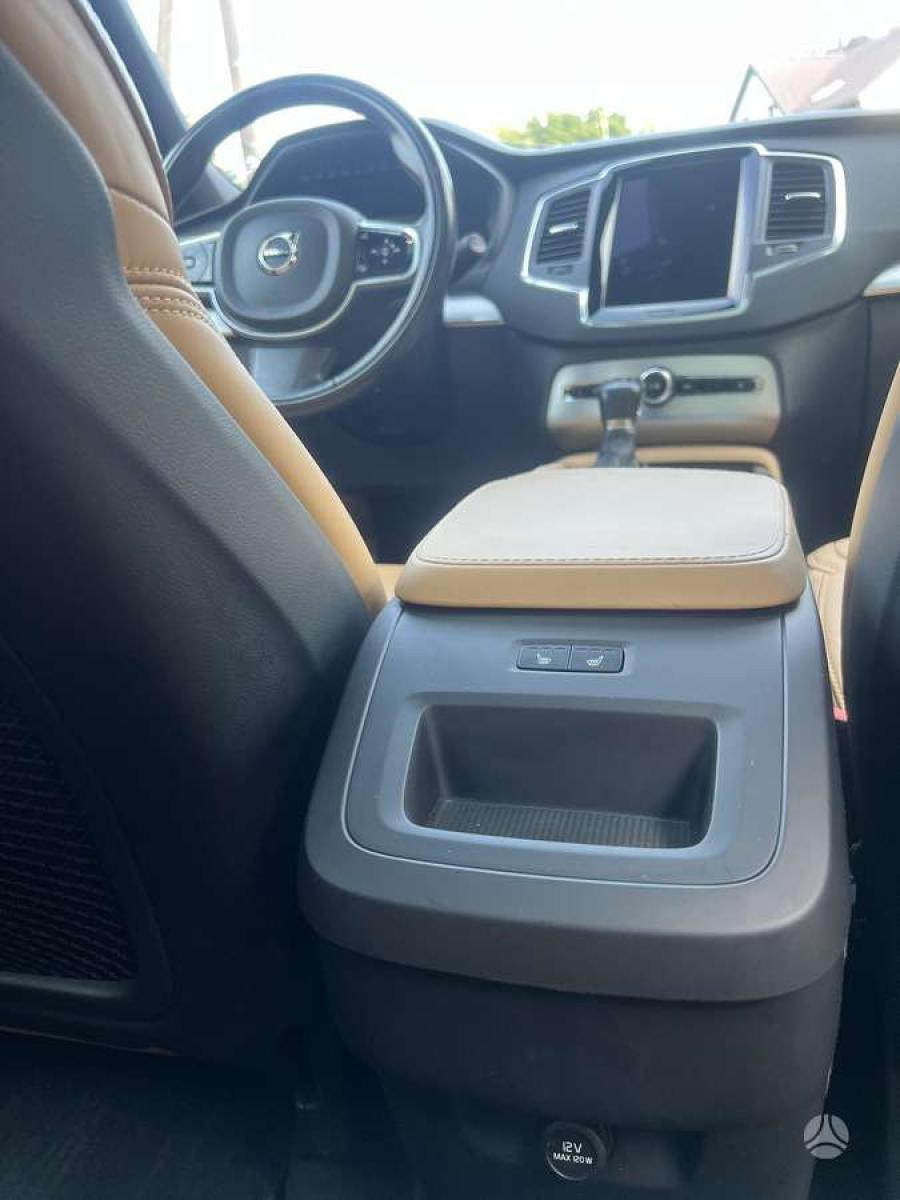 Black Volvo XC90 2017 in Vilnius, with an engine capacity of 1.97 L and mileage of 160 thousand km for 20900 €, photo 24 on AUTOMOTO.COM.LV