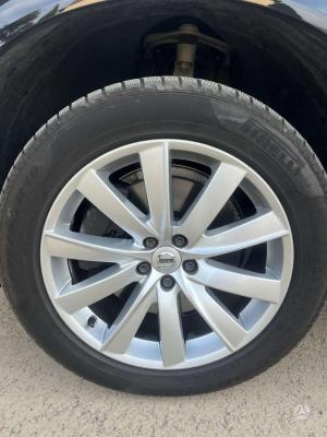 Black Volvo XC90 2017 in Vilnius, with an engine capacity of 1.97 L and mileage of 160 thousand km for 20900 €, photo 28 on AUTOMOTO.COM.LV