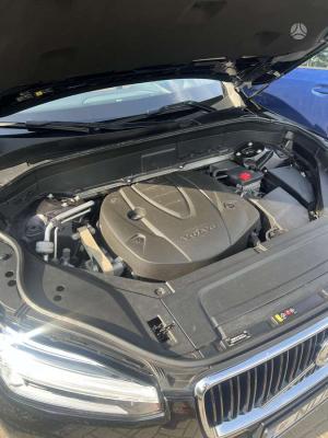 Black Volvo XC90 2017 in Vilnius, with an engine capacity of 1.97 L and mileage of 160 thousand km for 20900 €, photo 30 on AUTOMOTO.COM.LV