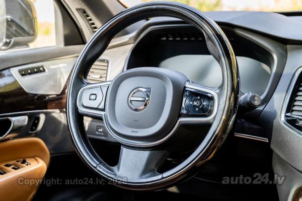 Black Volvo XC90 2017 in Tallinn, with an engine capacity of 2.00 L and mileage of 196 thousand km for 24500 €, photo 11 on AUTOMOTO.COM.LV
