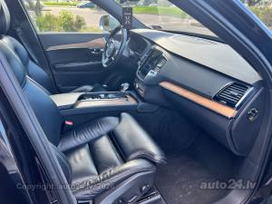 Black Volvo XC90 2017 in Tallinn, with an engine capacity of 2.00 L and mileage of 172 thousand km for 28900 €, photo 11 on AUTOMOTO.COM.LV