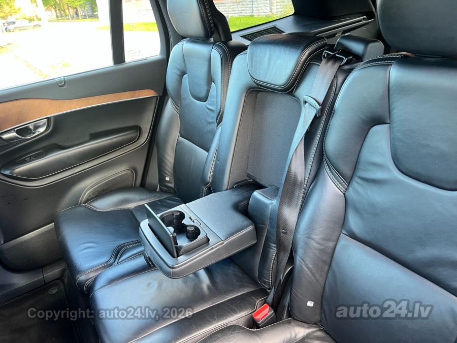 Black Volvo XC90 2017 in Tallinn, with an engine capacity of 2.00 L and mileage of 172 thousand km for 28900 €, photo 13 on AUTOMOTO.COM.LV