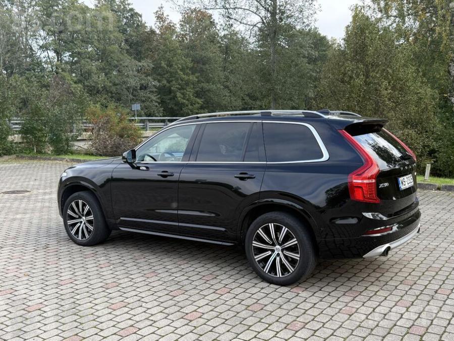 Melns Volvo XC90 2017 Rīga, ar dzinēja tilpumu 2.00 L un nobraukumu 113 tūkst. km par 25750 €, foto 1 vietnē AUTOMOTO.COM.LV