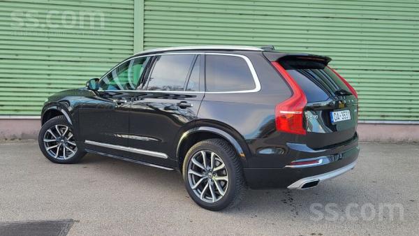 Black Volvo XC90 2018 in Riga, with an engine capacity of 2.00 L and mileage of 272 thousand km for 4900 €, photo 4 on AUTOMOTO.COM.LV