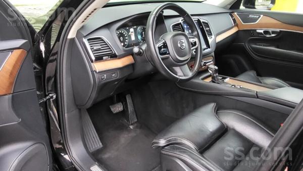 Black Volvo XC90 2018 in Riga, with an engine capacity of 2.00 L and mileage of 272 thousand km for 4900 €, photo 7 on AUTOMOTO.COM.LV