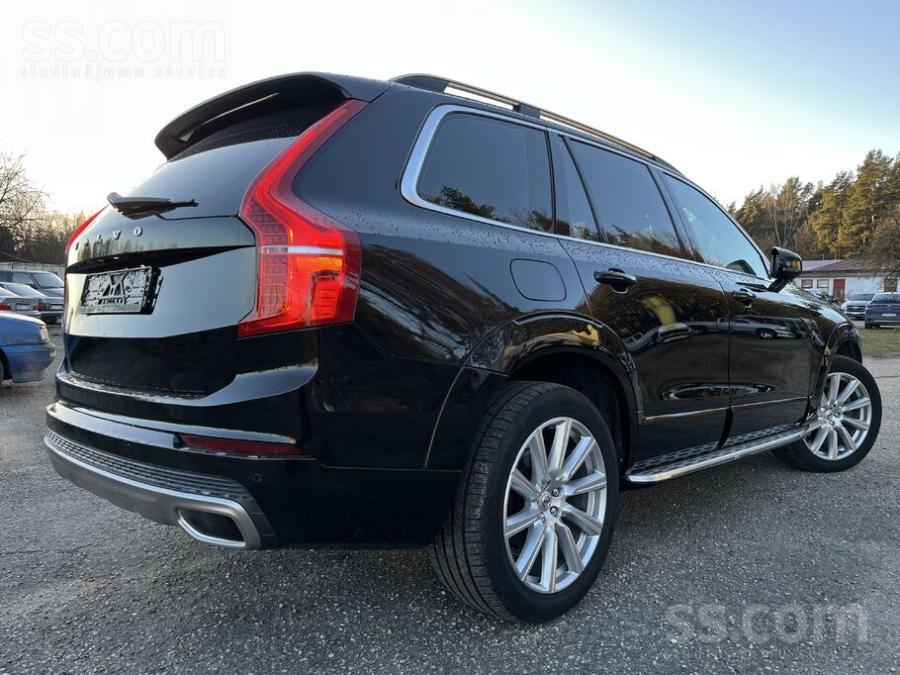 Black Volvo XC90 2018 in Riga, with an engine capacity of 2.00 L and mileage of 260 thousand km for 20900 €, photo 4 on AUTOMOTO.COM.LV