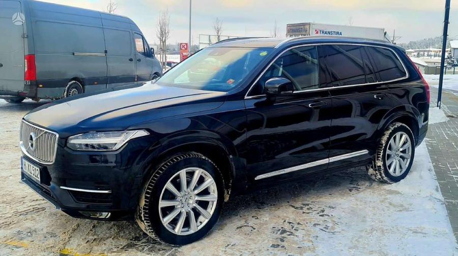 Black Volvo XC90 2018 in Vilnius, with an engine capacity of 2.00 L and mileage of 116 thousand km for 29450 €, photo 2 on AUTOMOTO.COM.LV