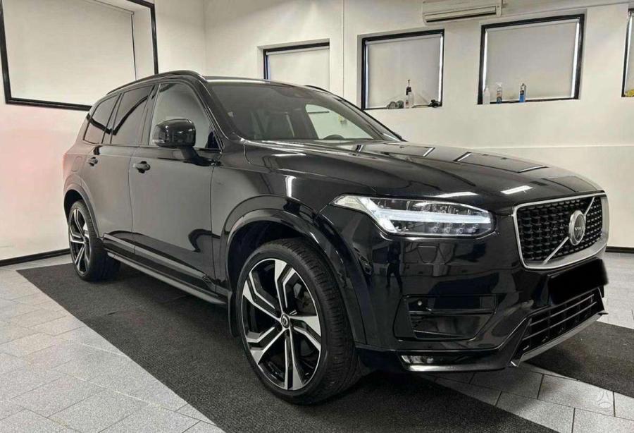 Melns Volvo XC90 2018 Klaipėda, ar dzinēja tilpumu 2.00 L un nobraukumu 158 tūkst. km par 29100 €, foto 3 vietnē AUTOMOTO.COM.LV