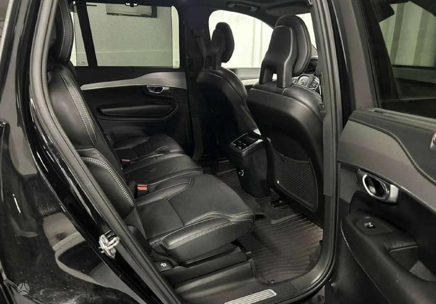 Melns Volvo XC90 2018 Klaipėda, ar dzinēja tilpumu 2.00 L un nobraukumu 158 tūkst. km par 29100 €, foto 12 vietnē AUTOMOTO.COM.LV