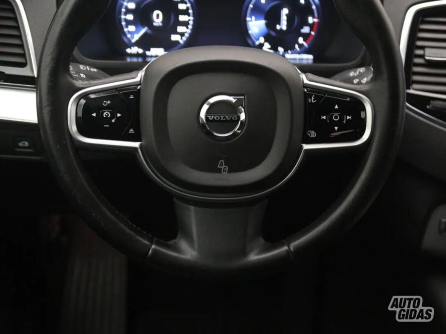 Black Volvo XC90 2018 in Vilnius, with an engine capacity of 2.00 L and mileage of 235 thousand km for 22799 €, photo 19 on AUTOMOTO.COM.LV
