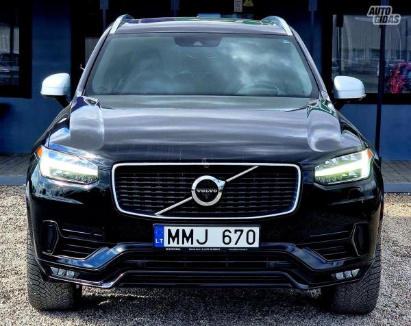 Black Volvo XC90 2018 in Kretinga, with an engine capacity of 2.00 L and mileage of 121 thousand km for 27799 €, photo 3 on AUTOMOTO.COM.LV