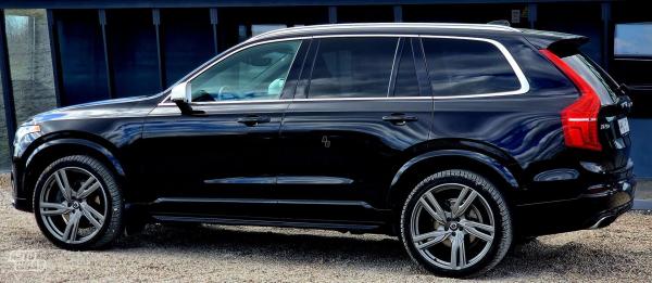 Black Volvo XC90 2018 in Kretinga, with an engine capacity of 2.00 L and mileage of 121 thousand km for 27799 €, photo 7 on AUTOMOTO.COM.LV