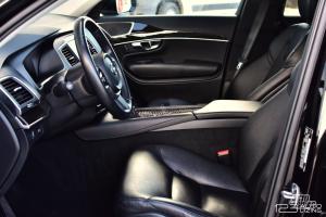 Black Volvo XC90 2018 in Kretinga, with an engine capacity of 2.00 L and mileage of 170 thousand km for 25500 €, photo 13 on AUTOMOTO.COM.LV