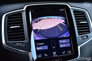 Black Volvo XC90 2018 in Kretinga, with an engine capacity of 2.00 L and mileage of 170 thousand km for 25500 €, photo 23 on AUTOMOTO.COM.LV