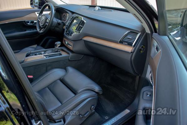 Black Volvo XC90 2018 in Tallinn, with an engine capacity of 2.00 L and mileage of 150 thousand km for 39990 €, photo 9 on AUTOMOTO.COM.LV