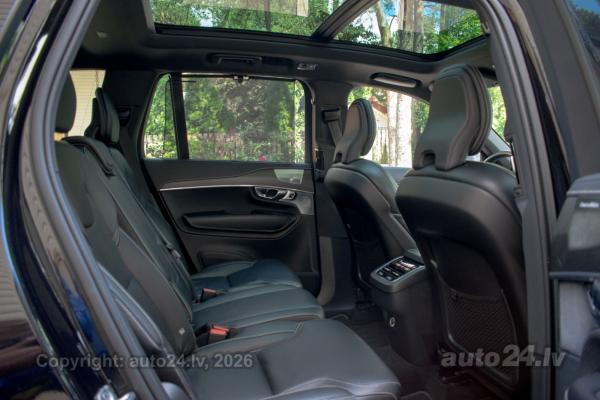 Black Volvo XC90 2018 in Tallinn, with an engine capacity of 2.00 L and mileage of 210 thousand km for 28900 €, photo 10 on AUTOMOTO.COM.LV