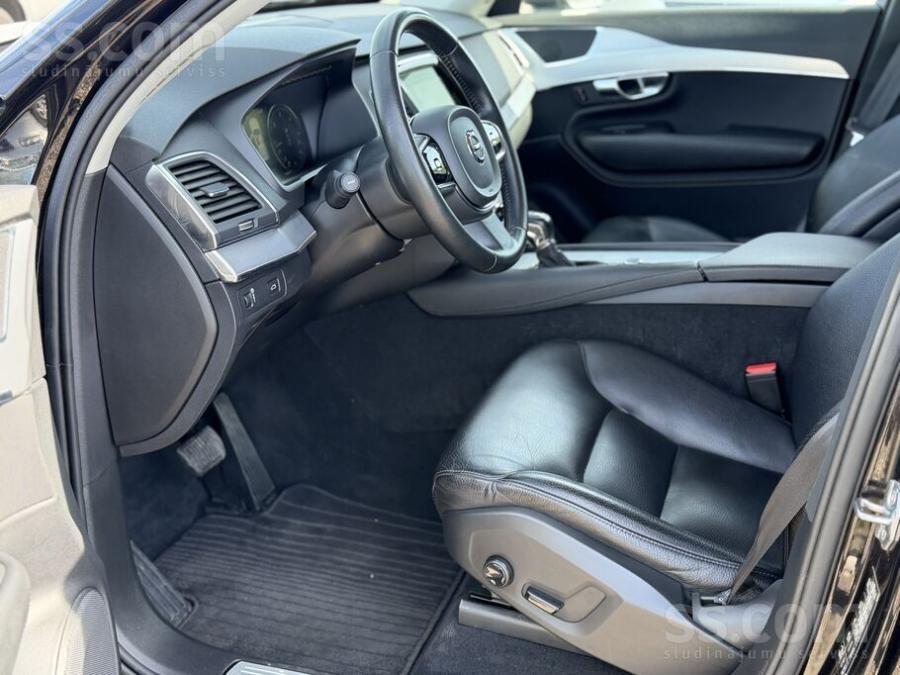 Melns Volvo XC90 2018 Rīga, ar dzinēja tilpumu 2.00 L un nobraukumu 246 tūkst. km par 21500 €, foto 8 vietnē AUTOMOTO.COM.LV