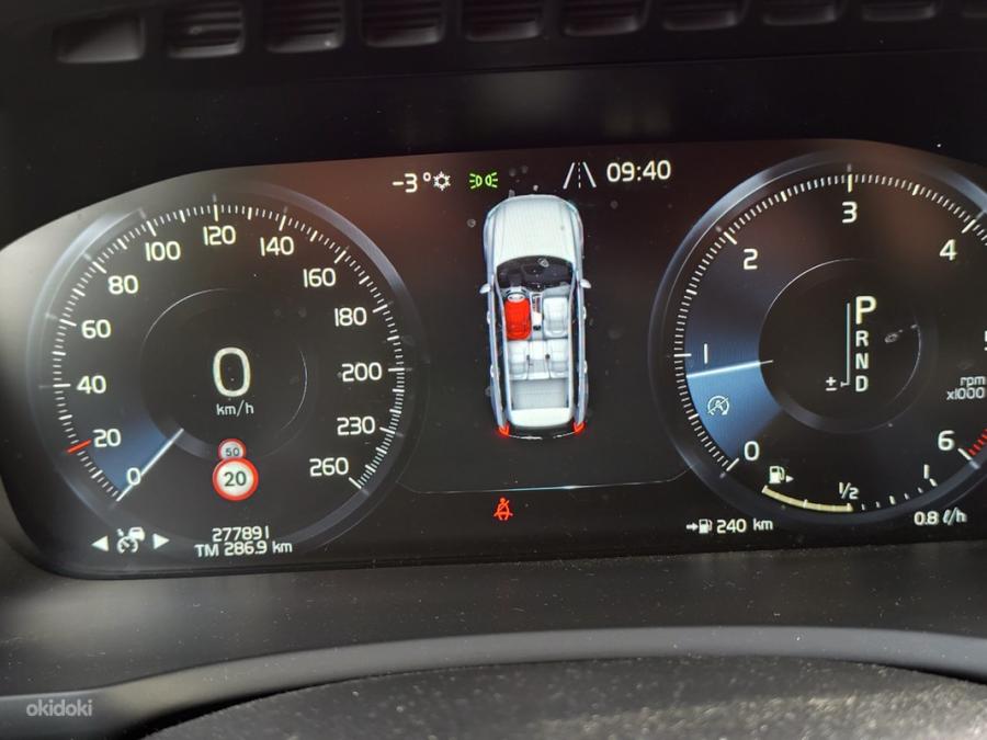 Melns Volvo XC90 2018 Jehvi, ar dzinēja tilpumu 2.00 L un nobraukumu 280 tūkst. km par 18999 €, foto 30 vietnē AUTOMOTO.COM.LV