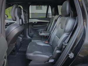 Black Volvo XC90 2018 in Riga, with an engine capacity of 2.00 L and mileage of 252 thousand km for 21900 €, photo 24 on AUTOMOTO.COM.LV